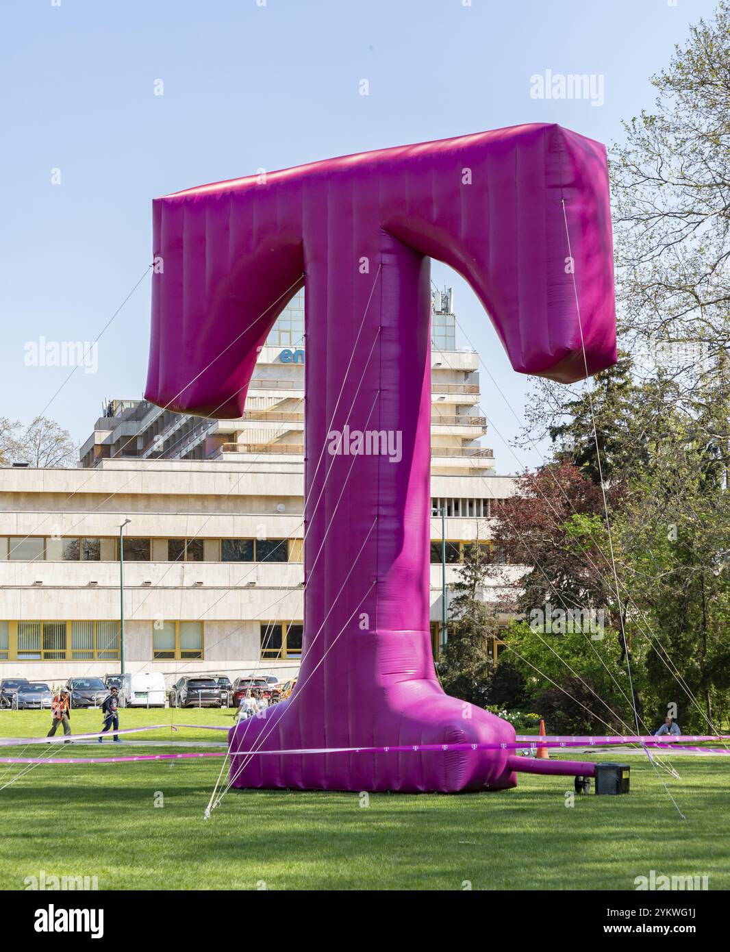 A picture of a giant T-Mobile float Stock Photo - Alamy
