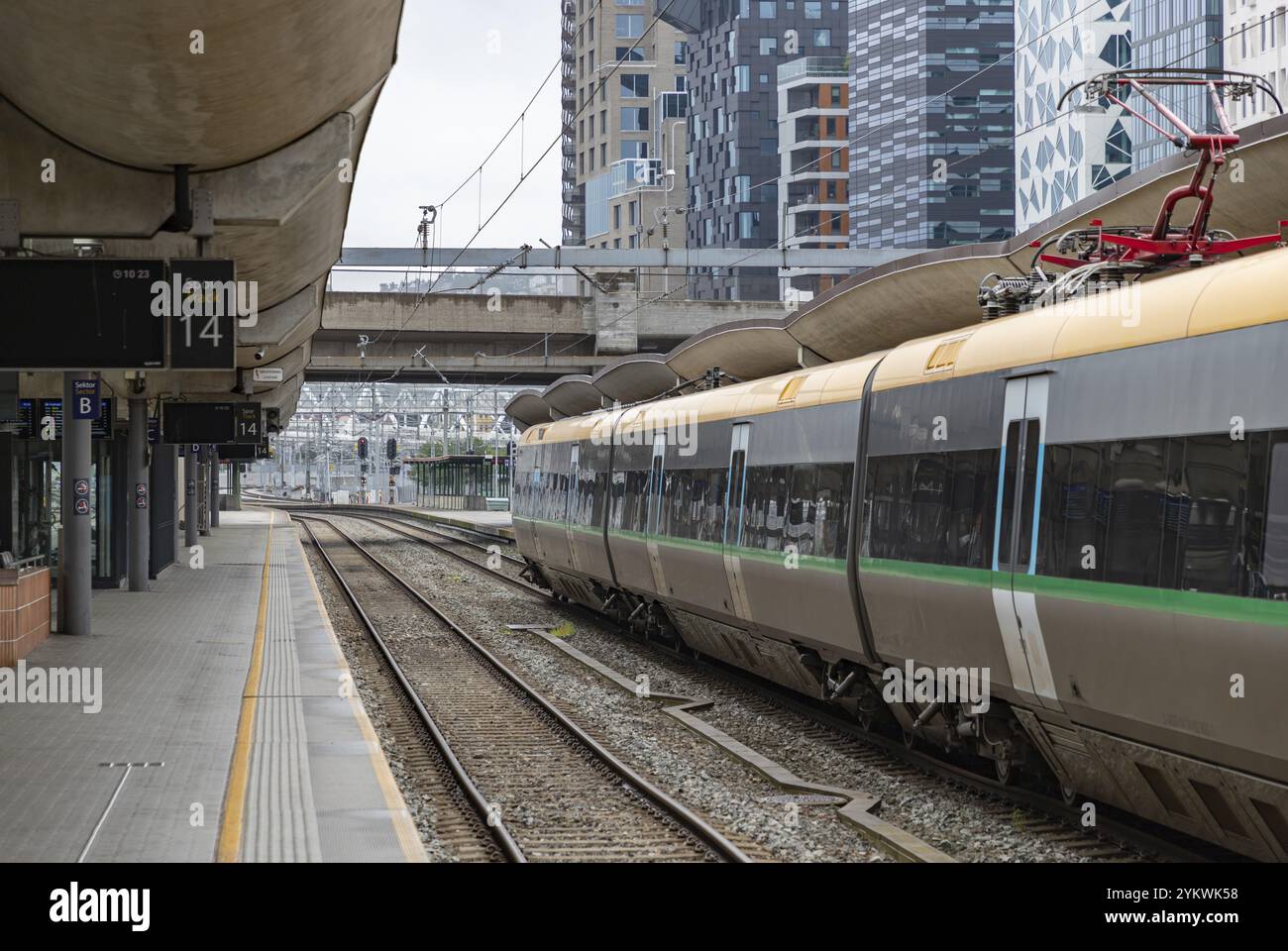 A picture of a train at the Oslo Central Station Stock Photo - Alamy