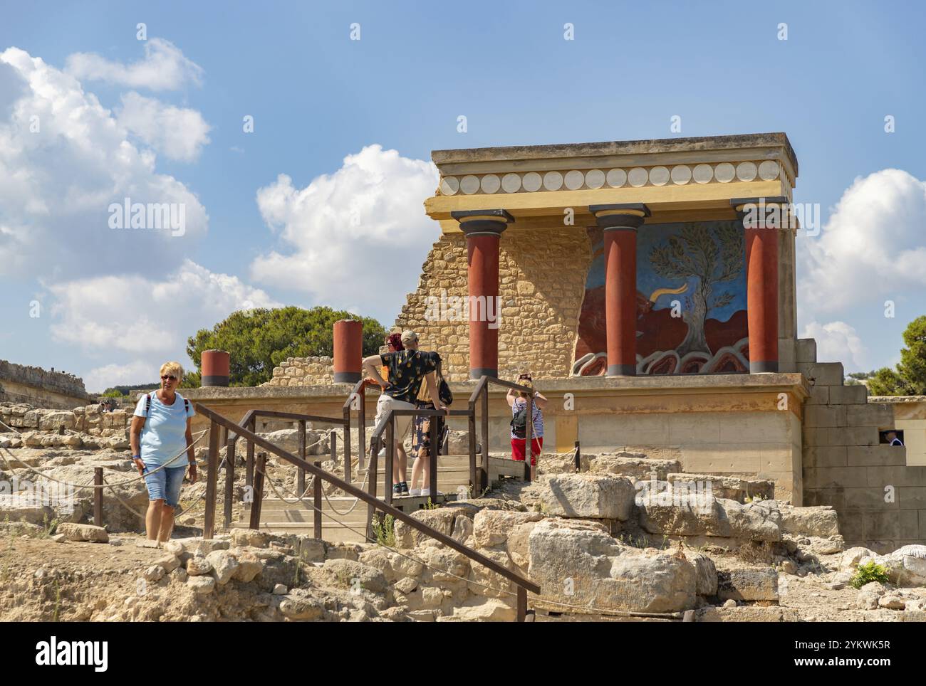Knossos palace fresco bull hi-res stock photography and images - Alamy