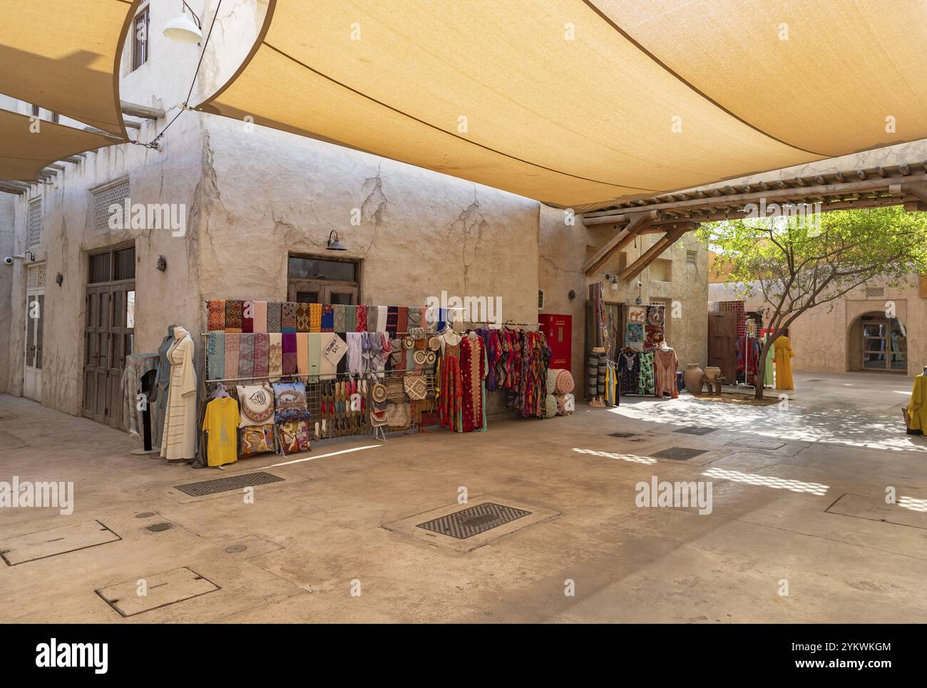 Middle east shopping complex hi-res stock photography and images - Alamy