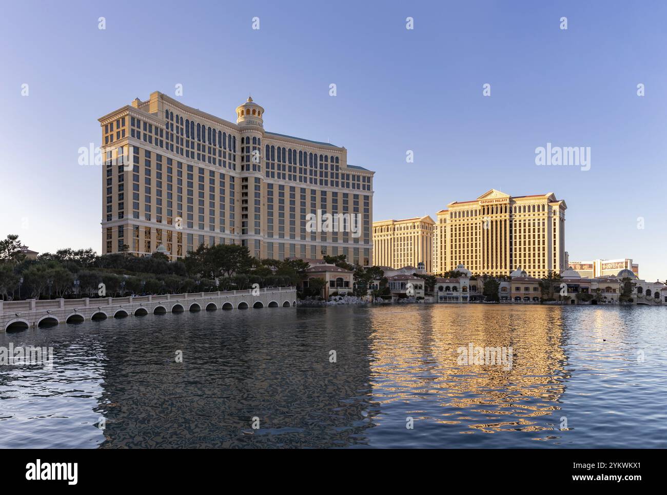 A picture of the Bellagio Hotel and Casino and the Caesars Palace being ...