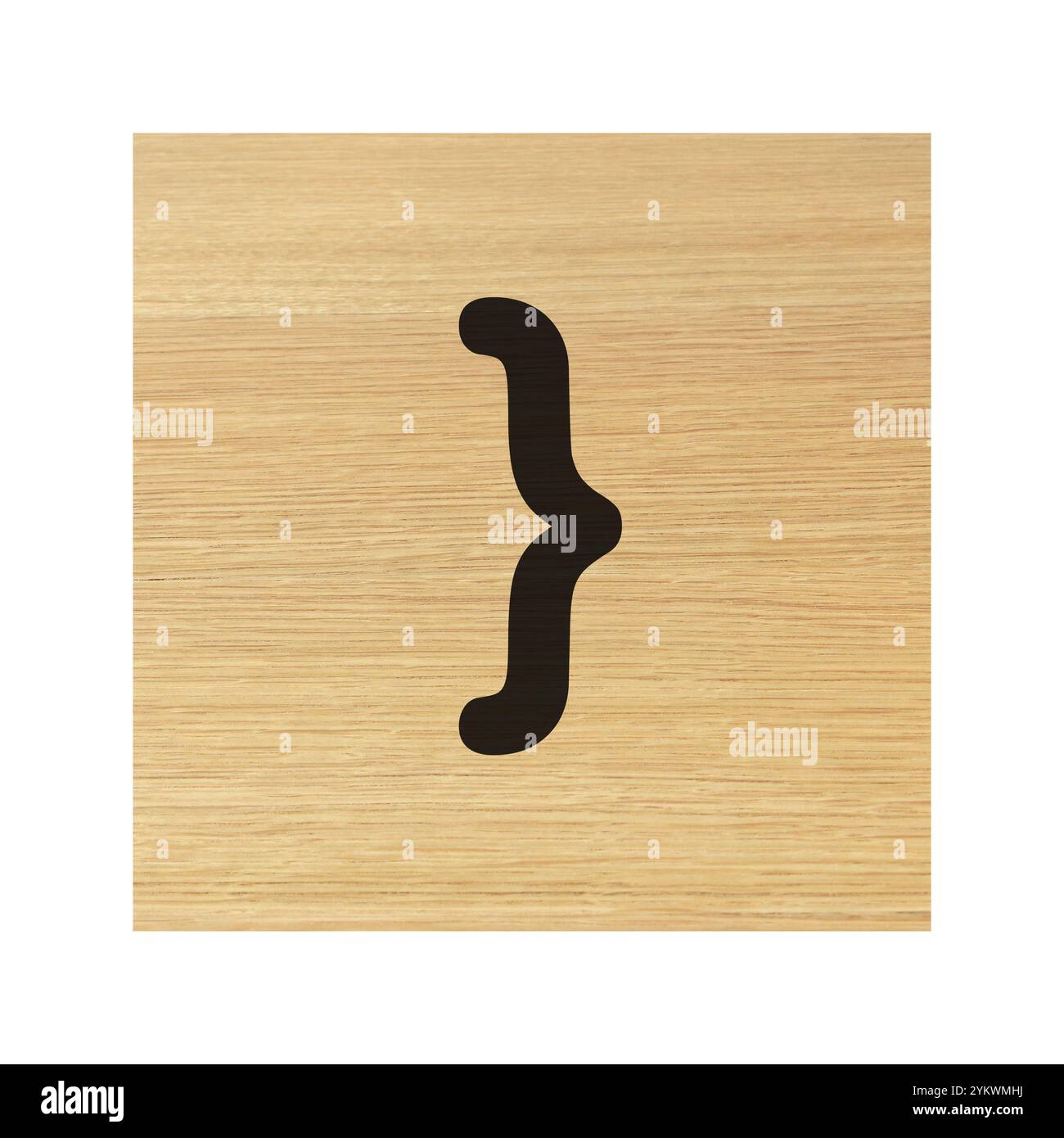 Close curly bracket brace sign on wood block Stock Photo - Alamy