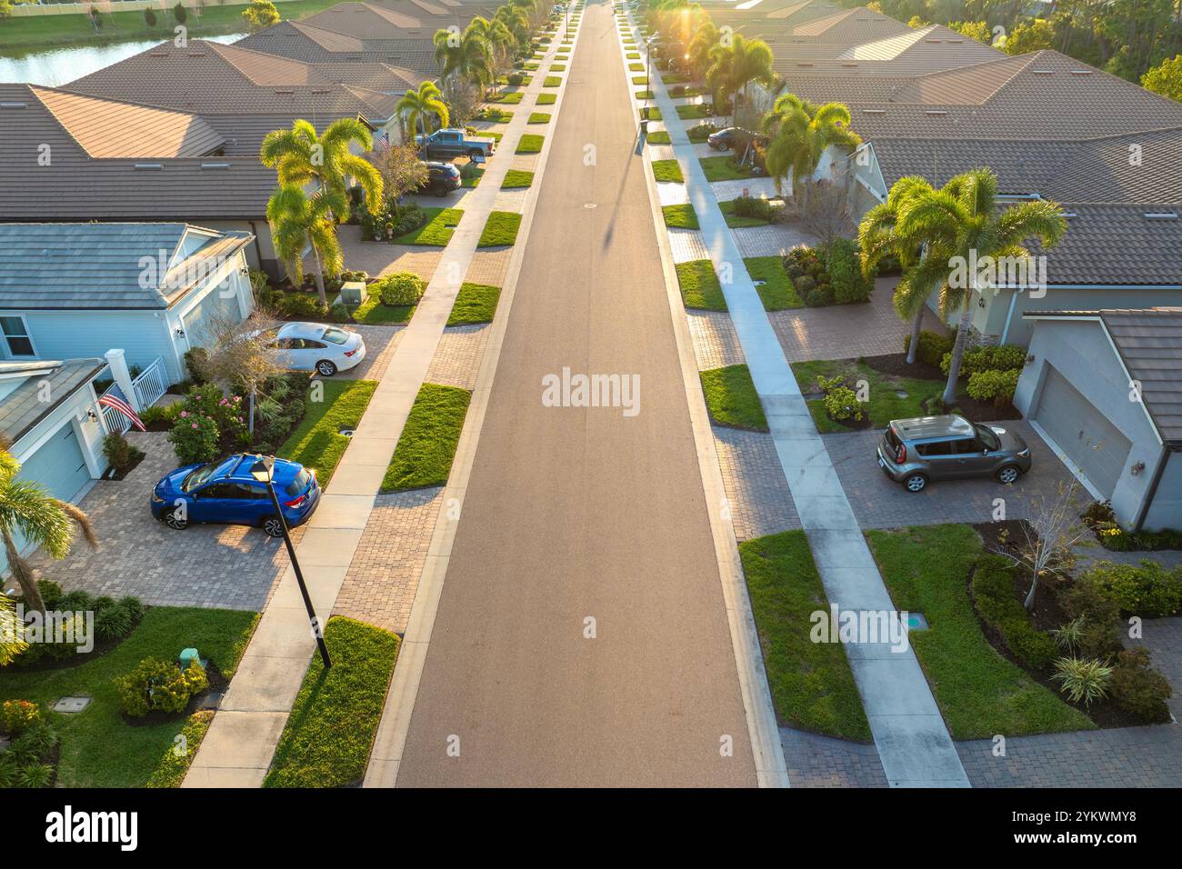 Real estate gated society hi-res stock photography and images - Alamy