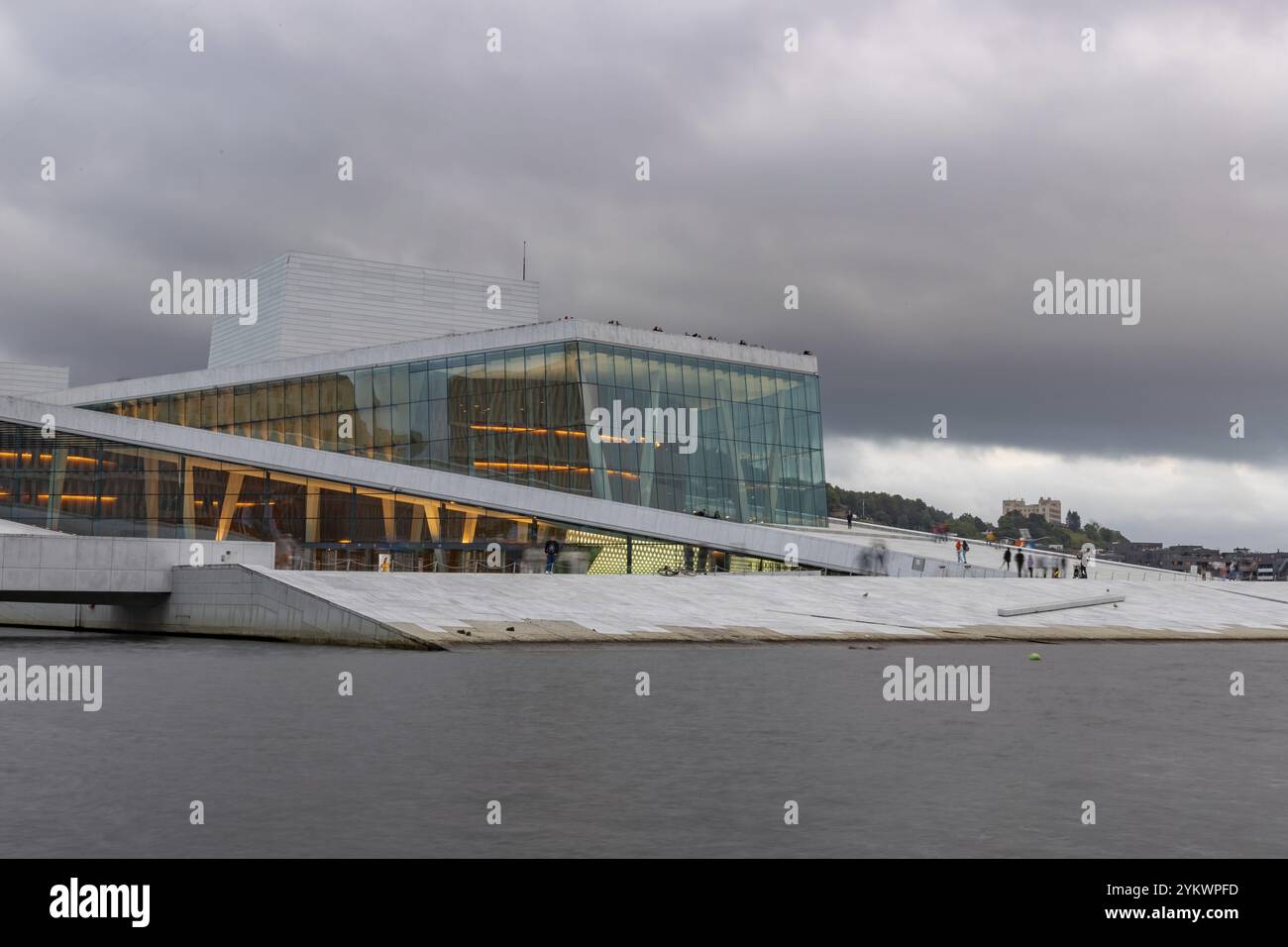 Picture evening sunset houses hi-res stock photography and images - Alamy