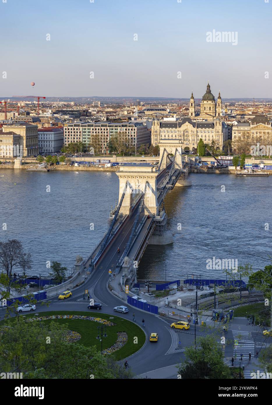 A picture of the St. Stephen's Basilica and the Szechenyi Chain Bridge ...