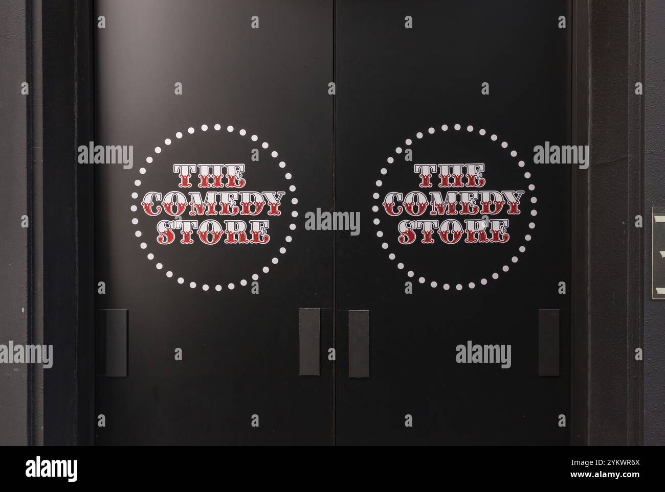 Picture of comedians hi-res stock photography and images - Alamy