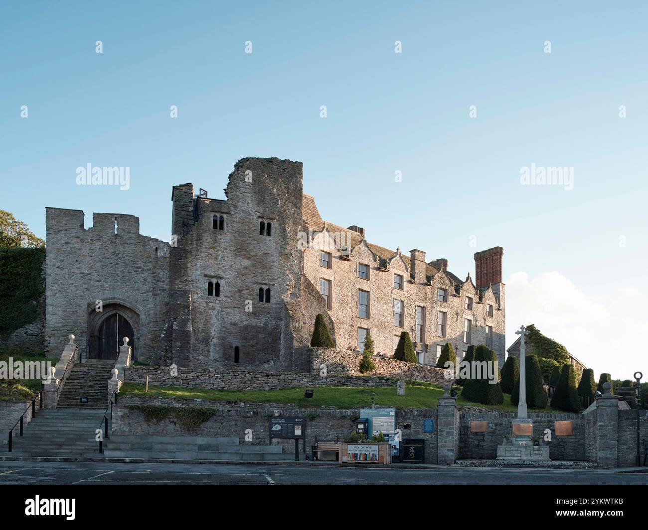 View from parking grounds towards mansion and linking stairway. Hay ...
