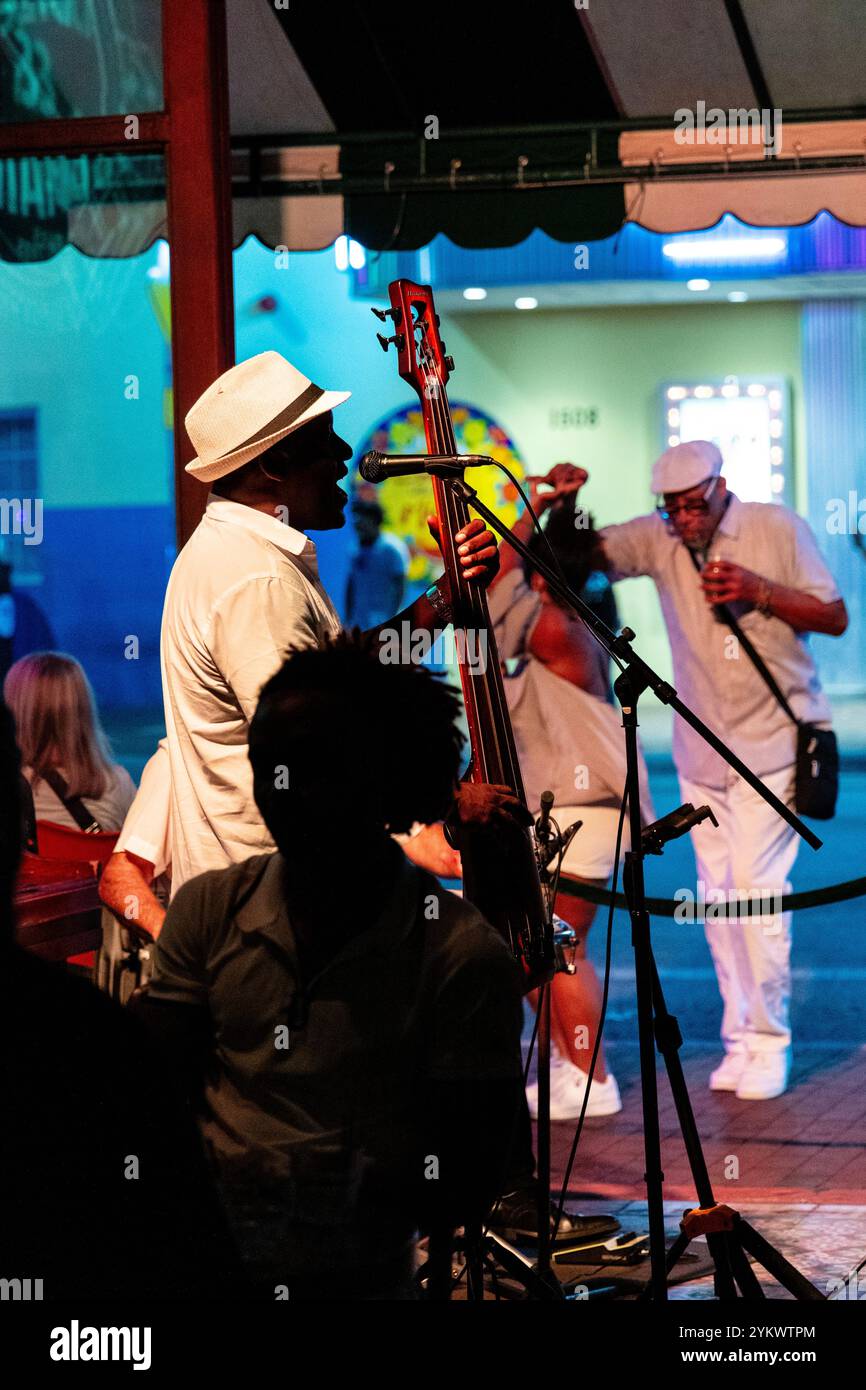 Miami cuban band hi-res stock photography and images - Alamy