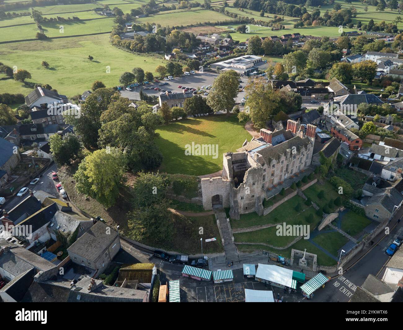 Bird's eye view of historic town, mansion, castle grounds and surrounds ...