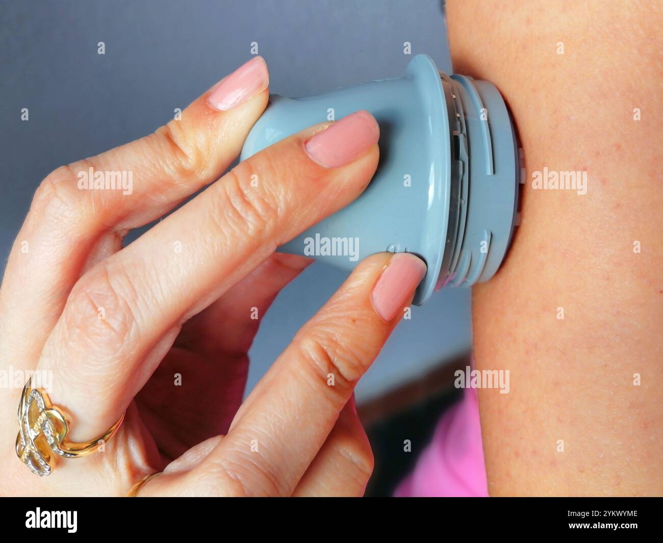 Freestyle libre hi-res stock photography and images - Alamy