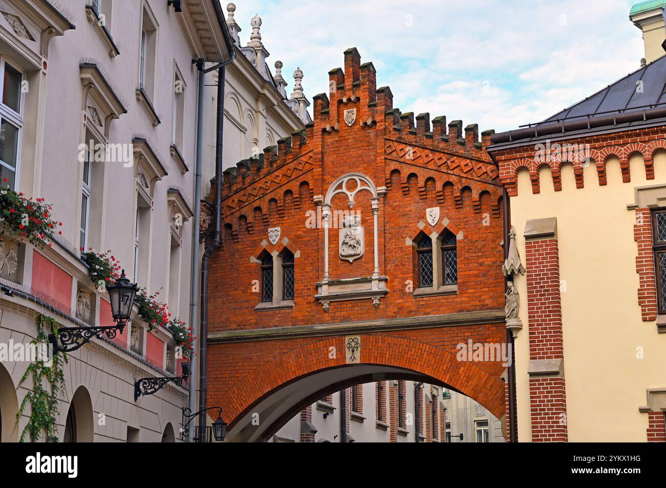Red brick gate hi-res stock photography and images - Alamy