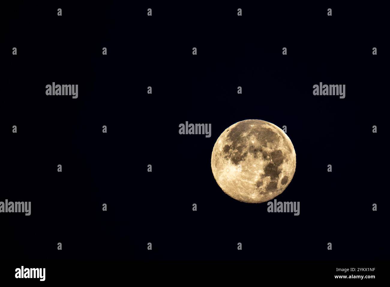 Full moon 2024 hi-res stock photography and images - Alamy