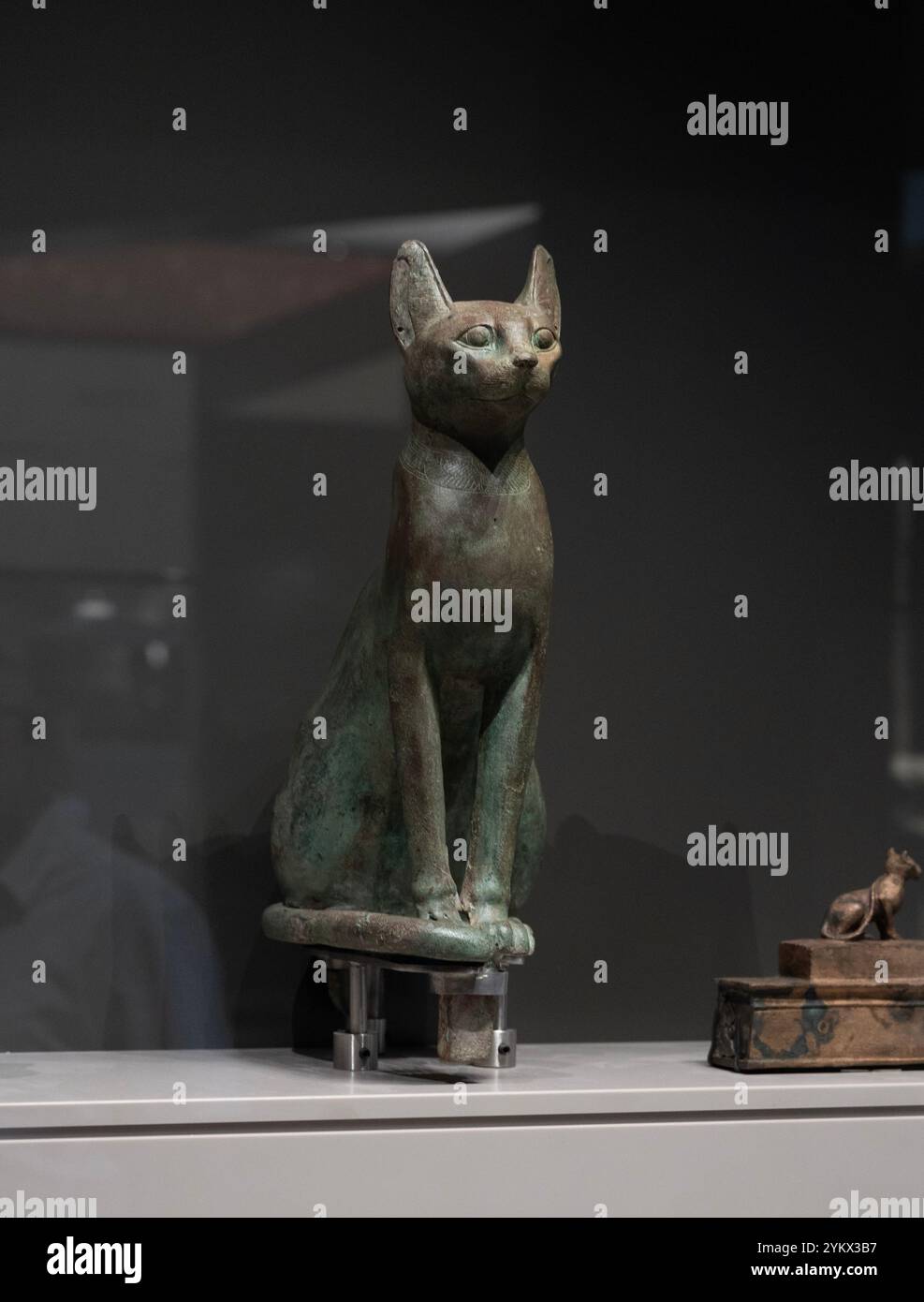 Bastet Statue Britisk Museum Ancient Egyptian Bronze Statue Of Bastet