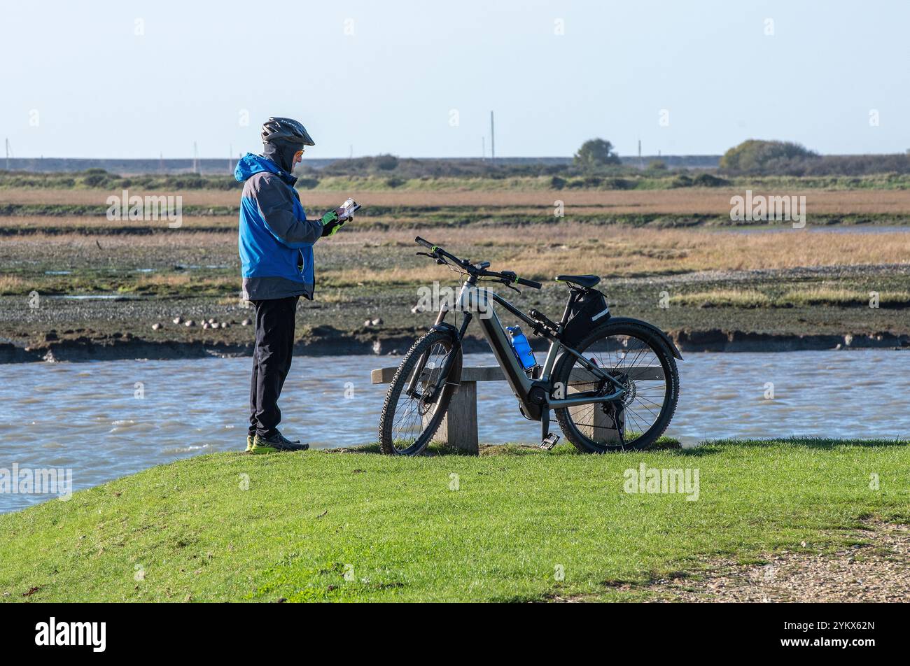 Finding dirextions hi-res stock photography and images - Alamy