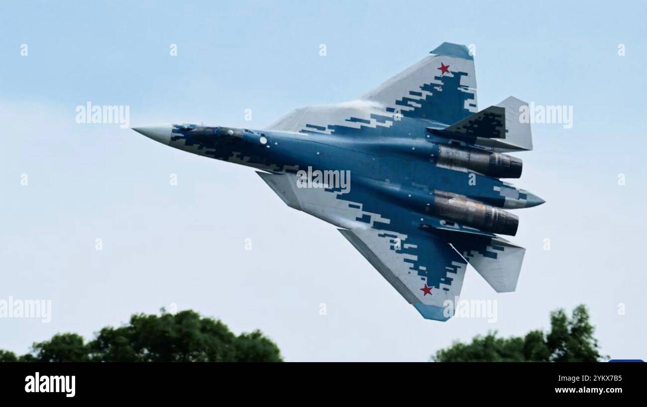 Sukhoi su 57 hi-res stock photography and images - Alamy