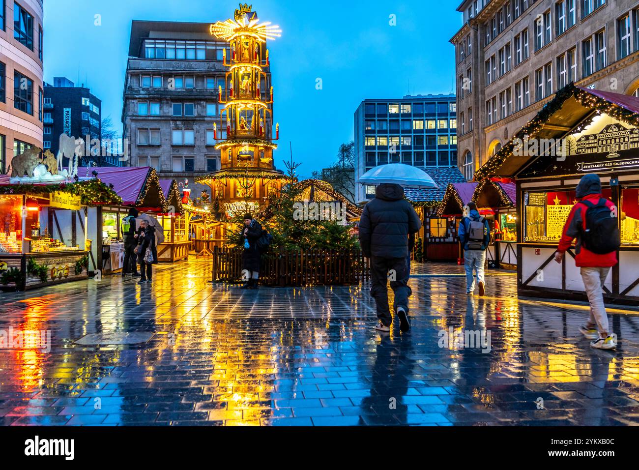 Empty Christmas market, Willy-Brandt-Platz, rainy weather, Essen, NRW ...