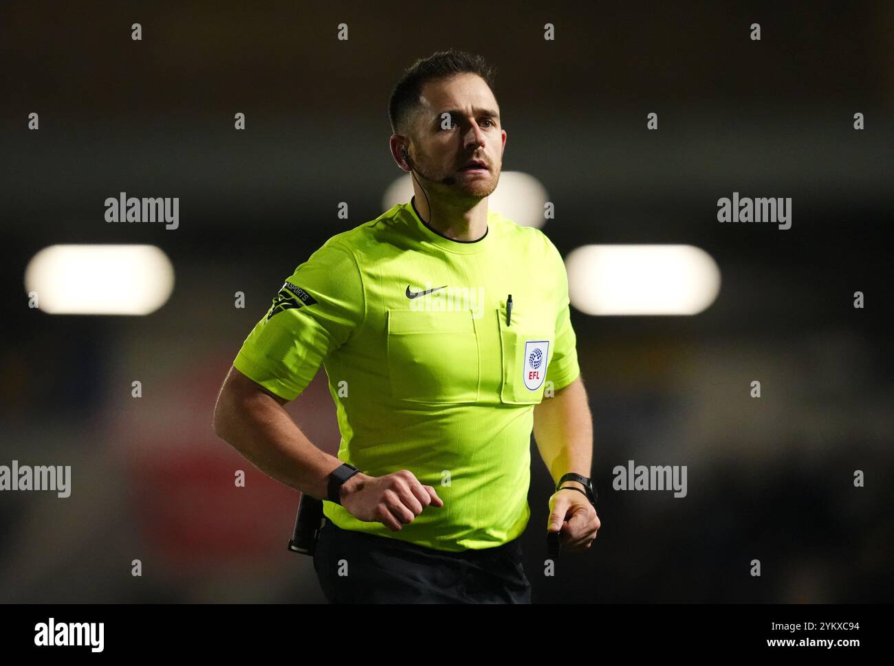 Ben atkinson referee hi-res stock photography and images - Alamy