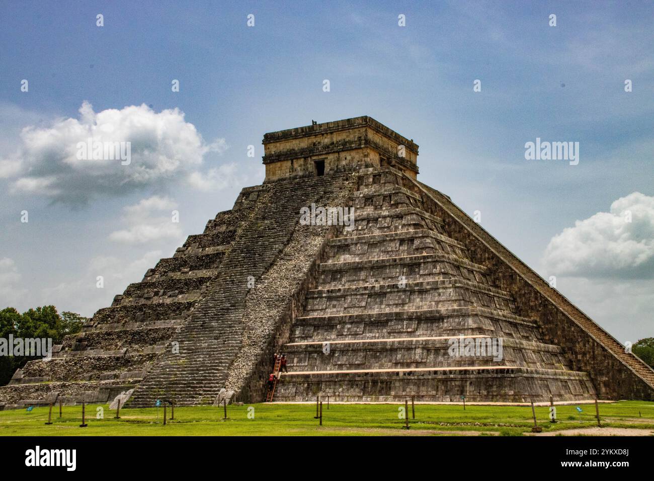 El Castillo Pyramid at Chichén Itzá, a UNESCO World Heritage Site and ...