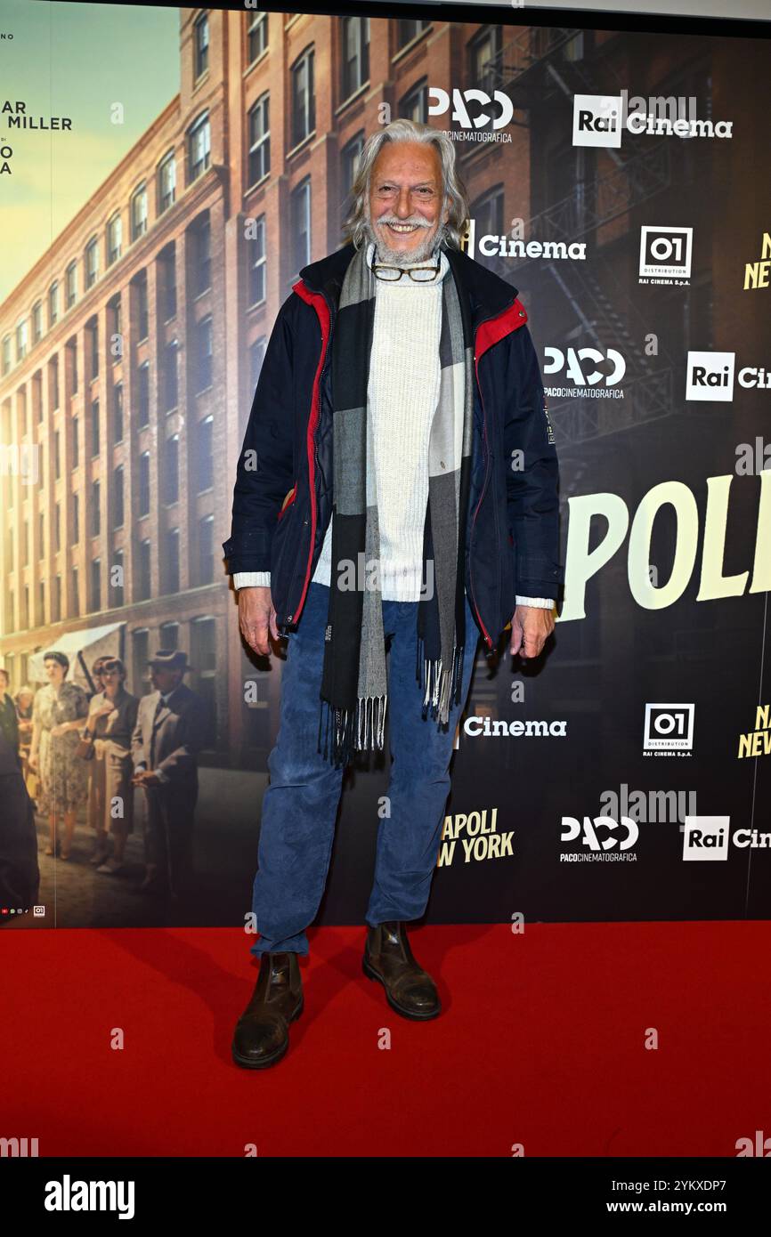 Gabriele salvatores gigio alberti hi-res stock photography and images ...