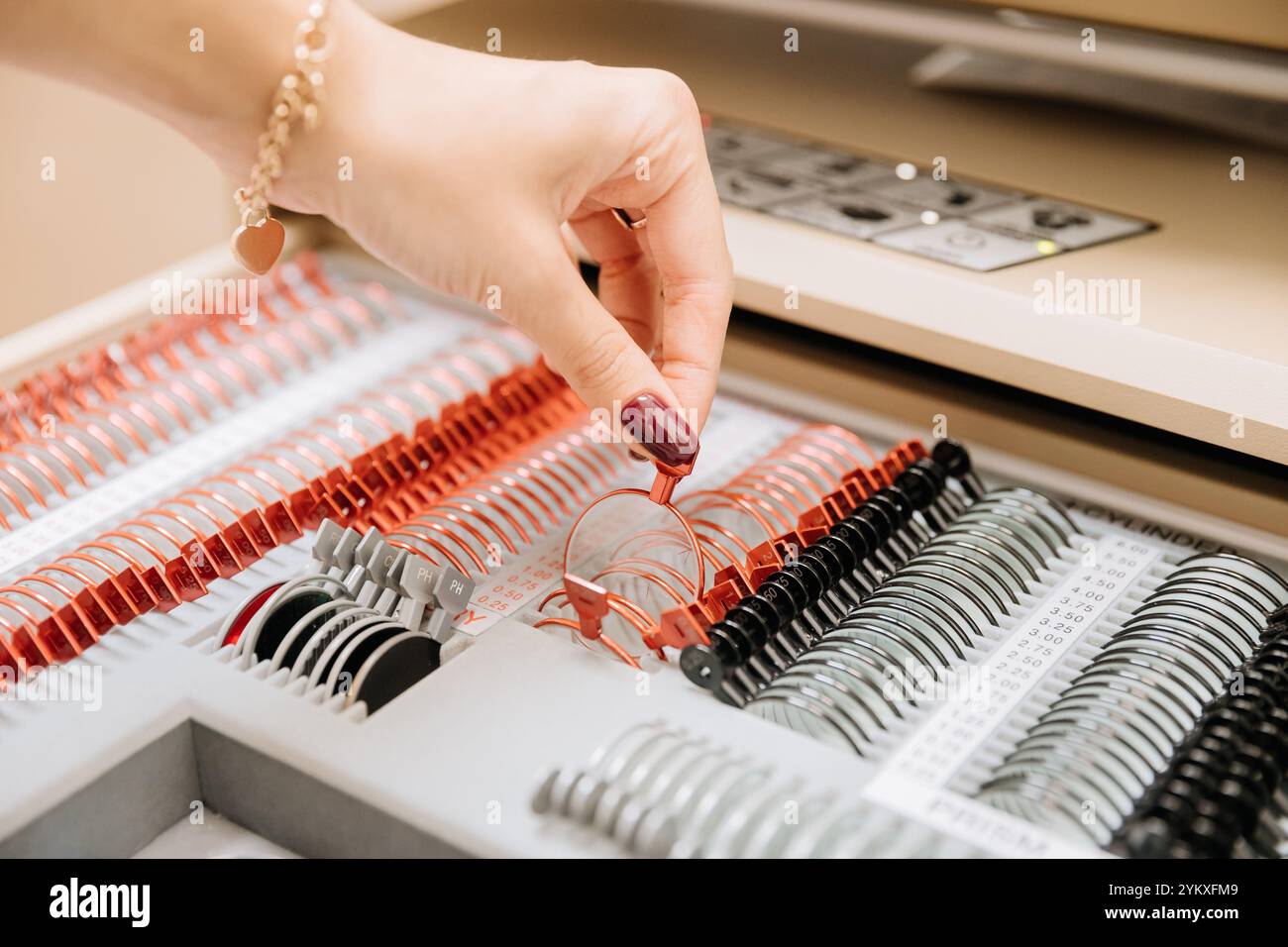 Optometrytools hi-res stock photography and images - Alamy