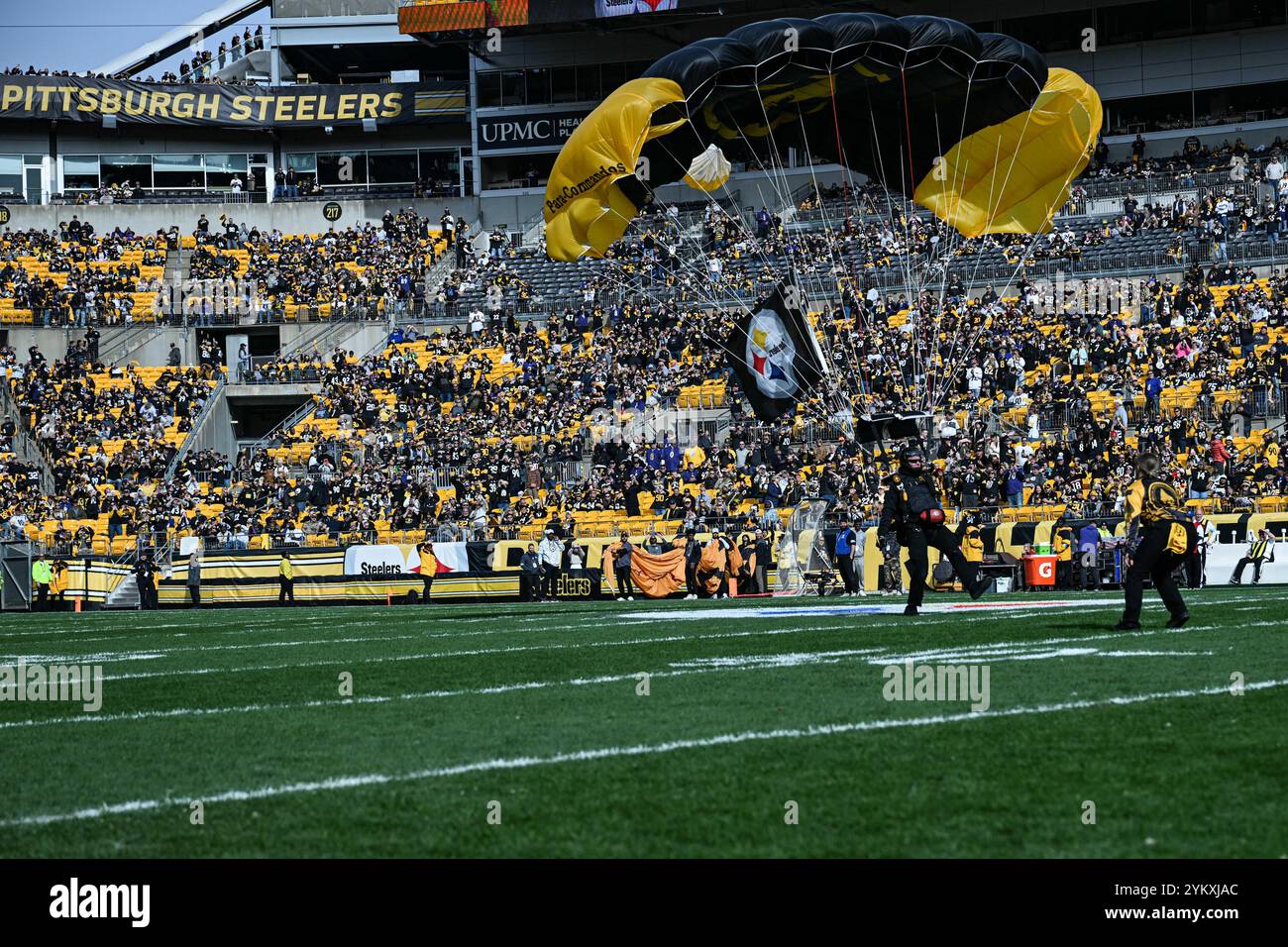 Retired U.S. Army Master Sgt. Tim Groves, a former Green Beret and ...