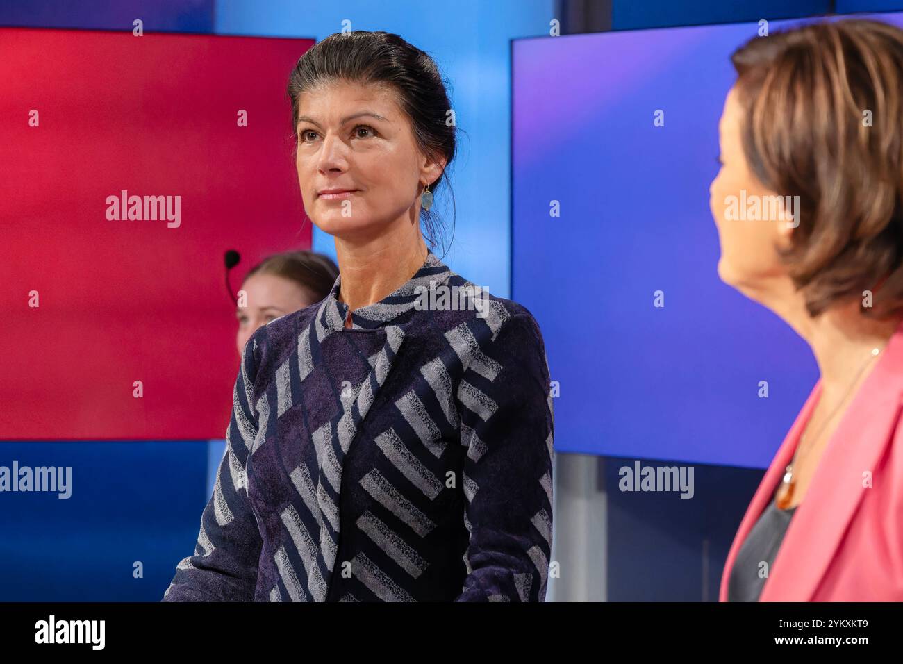 Maischberger aus Köln am 19. November 2924. Im Bild Sahra Wagenknecht ...