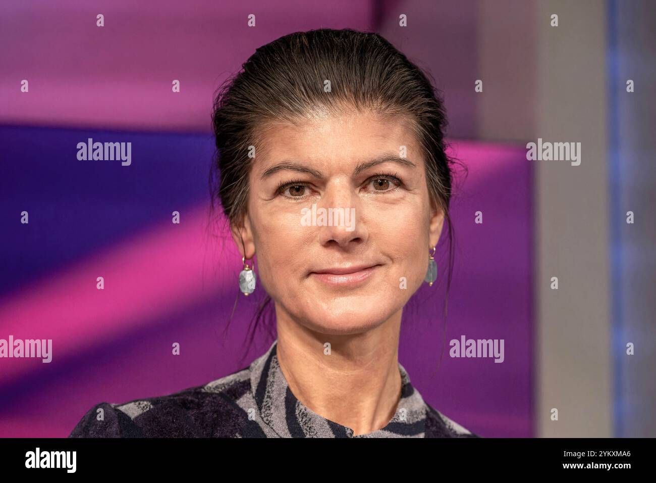 Maischberger aus Köln am 19. November 2924. Im Bild Sahra Wagenknecht ...