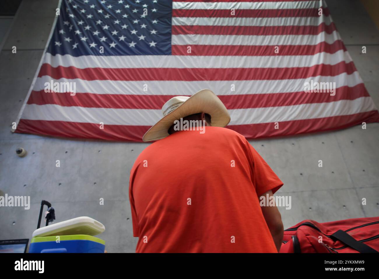 U.S. Customs and Border Protection officers screen border crossers as ...