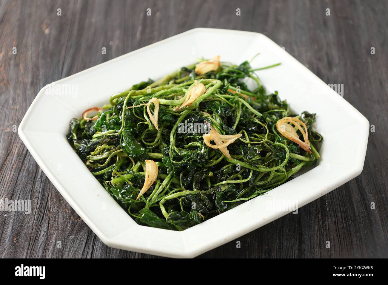 Selada air goreng hi-res stock photography and images - Alamy