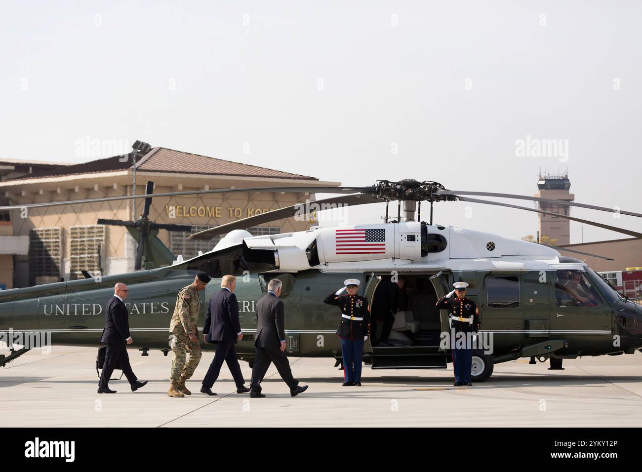 Official White House photographs from the Trump Administration. Donald ...