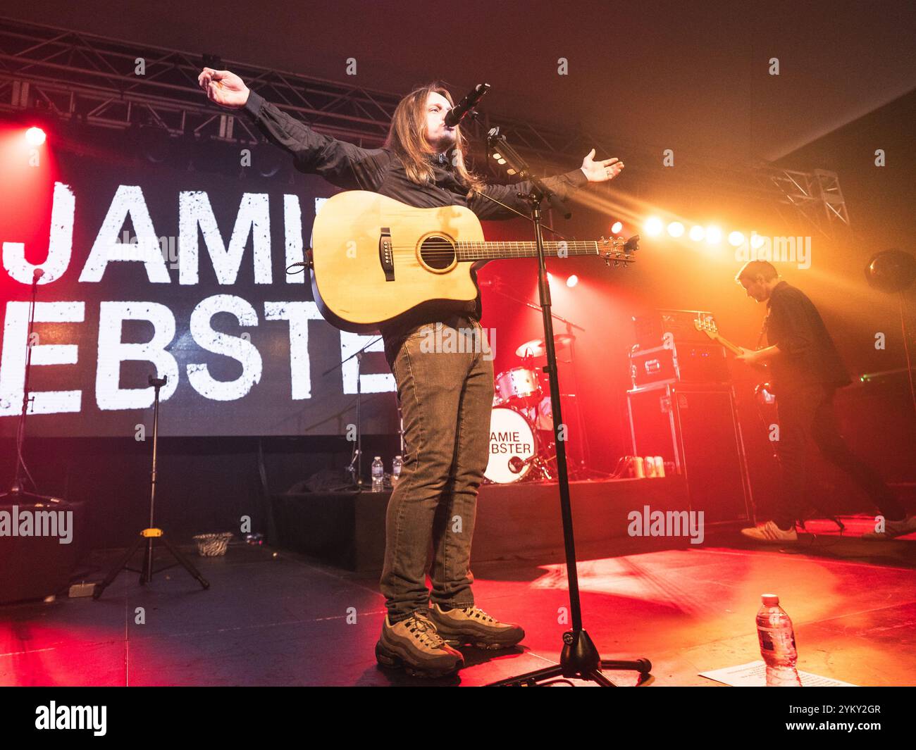 Keele, UK. 19th Nov 2024. Jamie Webster and his band play the Keele ...