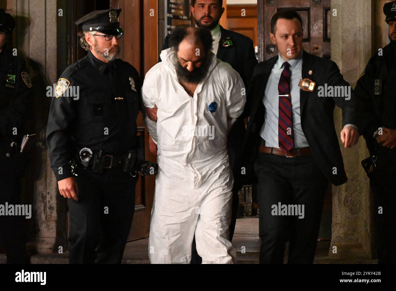 Manhattan, United States. 18th Nov, 2024. 51-year-old suspect ...