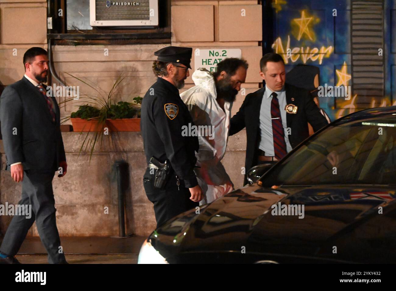 Manhattan, United States. 18th Nov, 2024. 51-year-old suspect ...