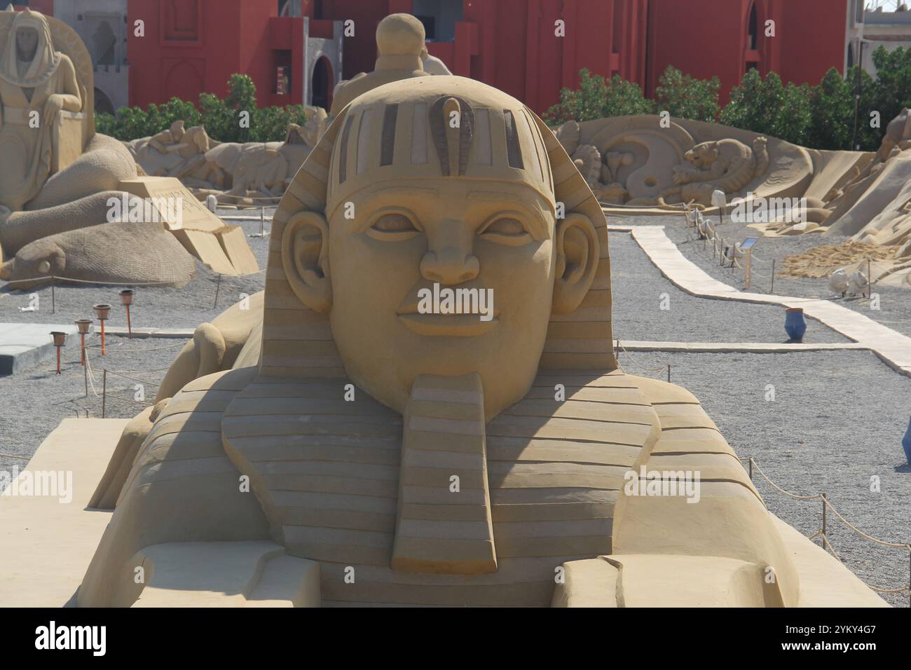 Sculptures of famous figures hi-res stock photography and images - Alamy