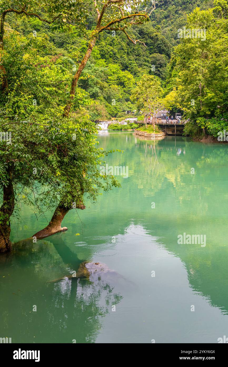 Natural scenery of xiaoqikong scenic spot in Libo County, Guizhou ...