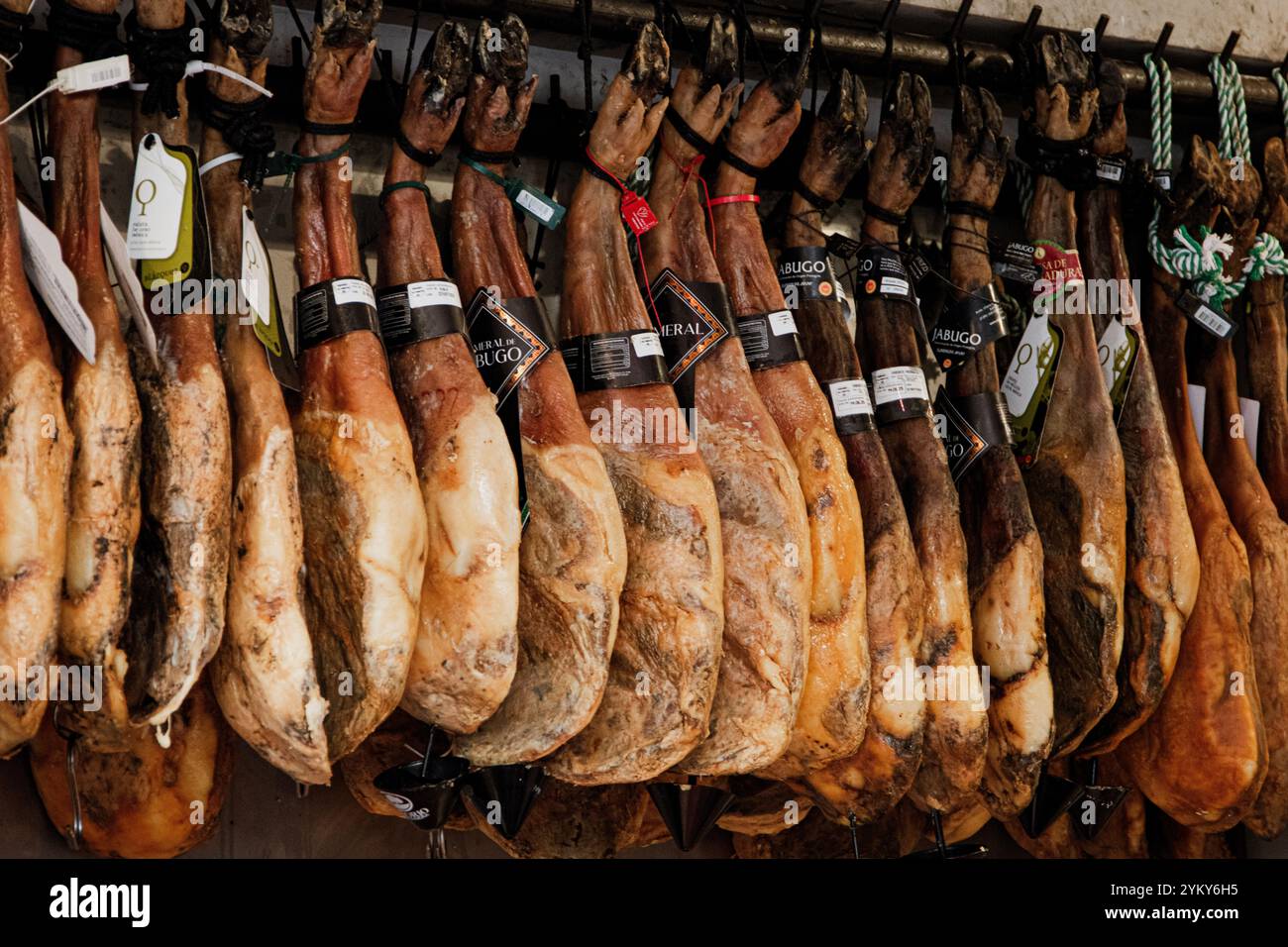 Pigs hind leg hi-res stock photography and images - Alamy
