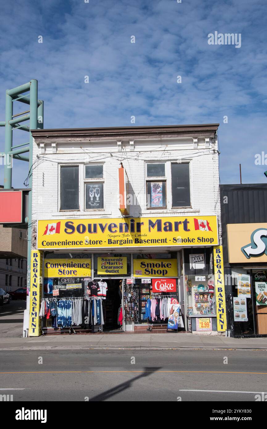 Canada niagara falls merchandise hi-res stock photography and images ...