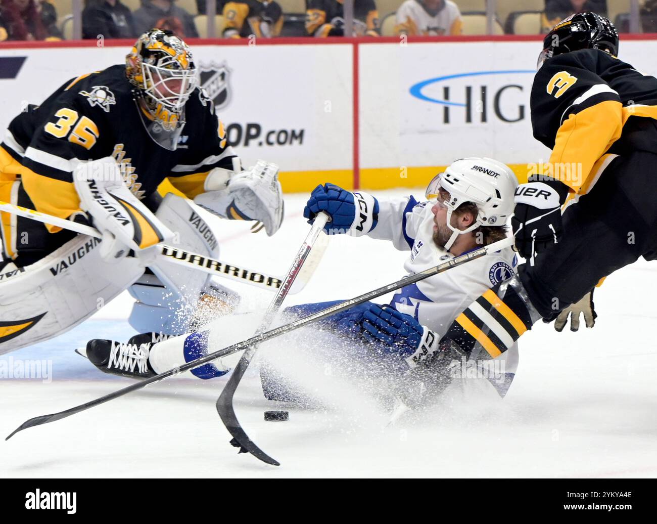 Pittsburgh, United States. 19th Nov, 2024. Pittsburgh Penguins ...