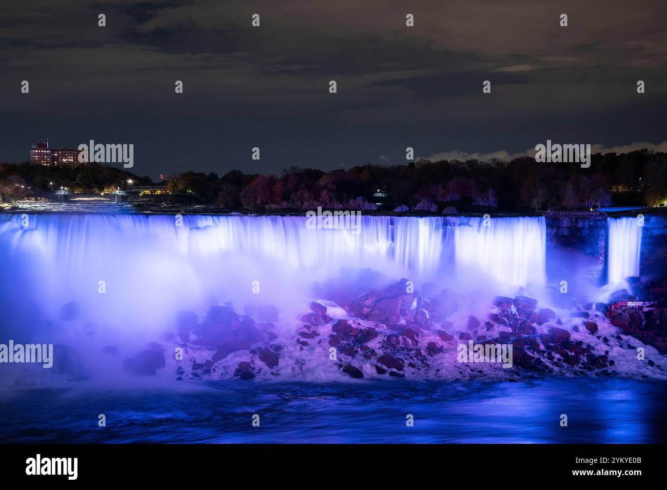 Niagara Falls illuminated at night in Ontario, Canada Stock Photo - Alamy