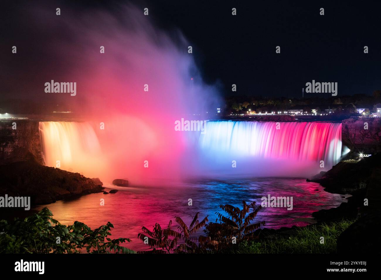 Niagara Falls illuminated at night in Ontario, Canada Stock Photo - Alamy