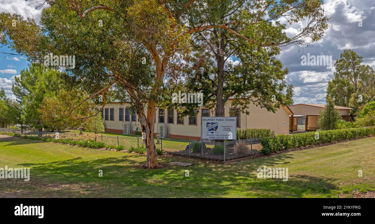 Australian small town school hi-res stock photography and images - Alamy
