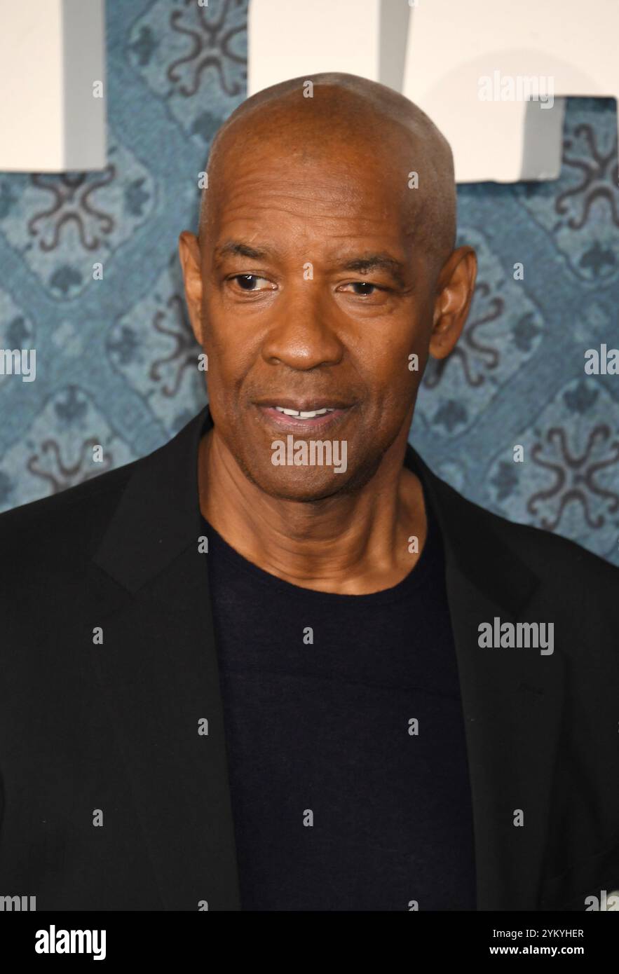 Los Angeles, Ca. 19th Nov, 2024. Denzel Washington at the LA premiere ...