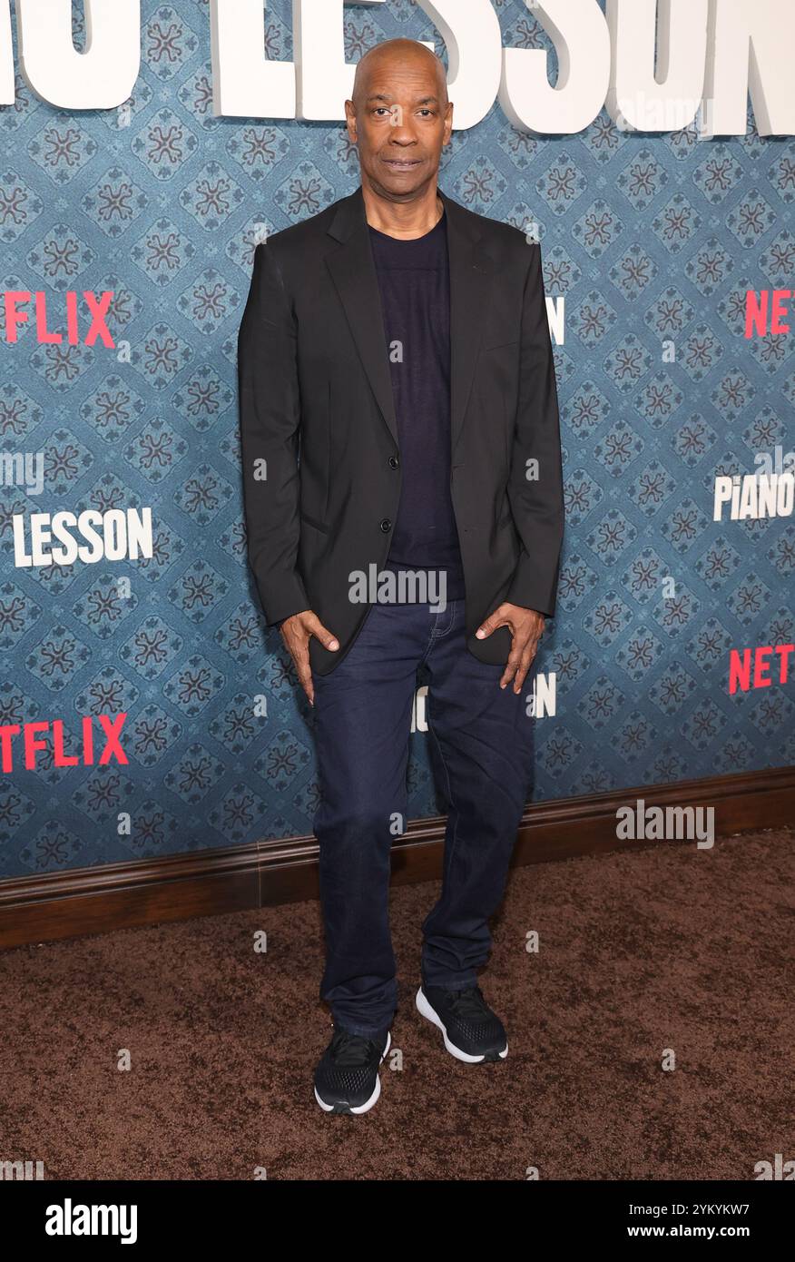 Los Angeles, Ca. 19th Nov, 2024. Denzel Washington at the LA premiere ...
