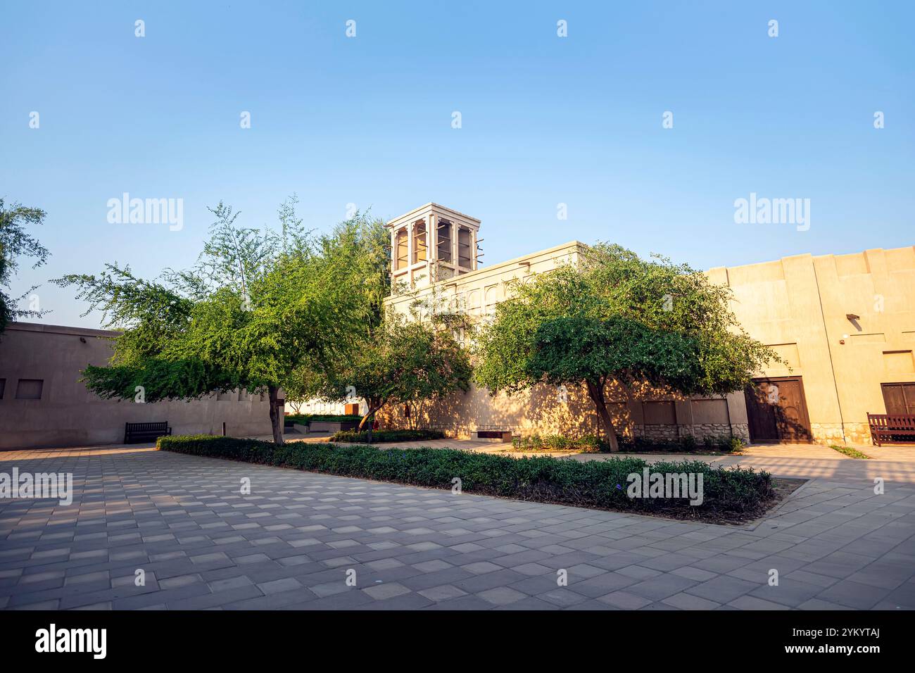 Dubai shindagha heritage village hi-res stock photography and images ...
