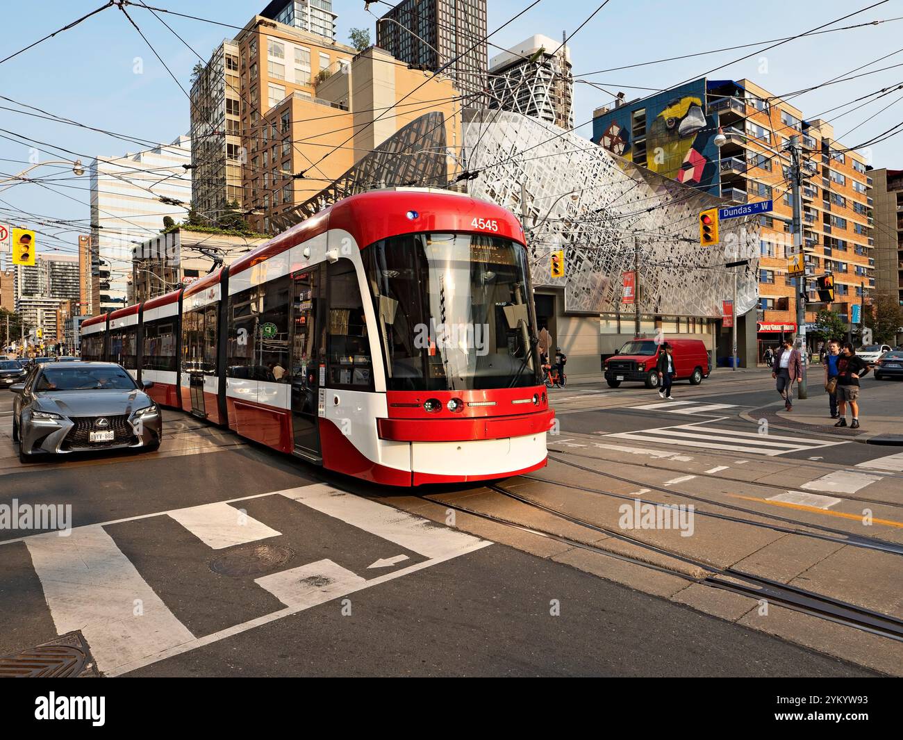 Toronto Canada / The Rosalie Sharp Pavillion and the intersection of ...