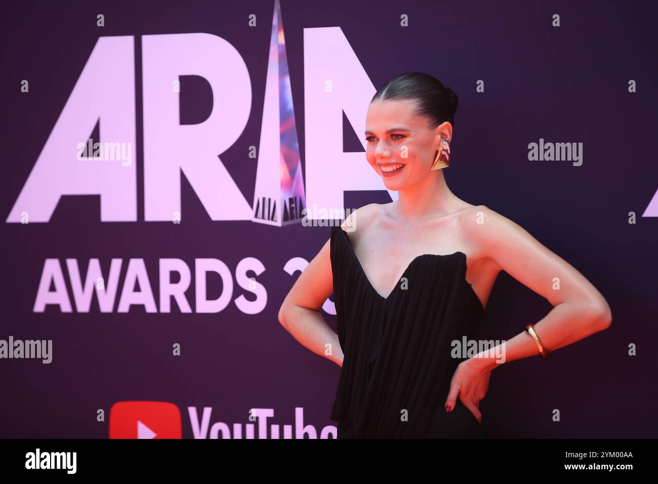 Sydney, Australia. 20th November 2024. Lucia Hawley arrives on the red ...
