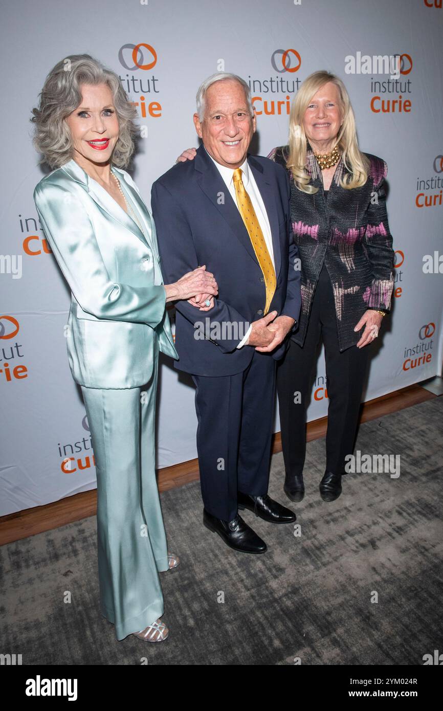 New York, United States. 19th Nov, 2024. (L-R) Jane Fonda, Walter ...