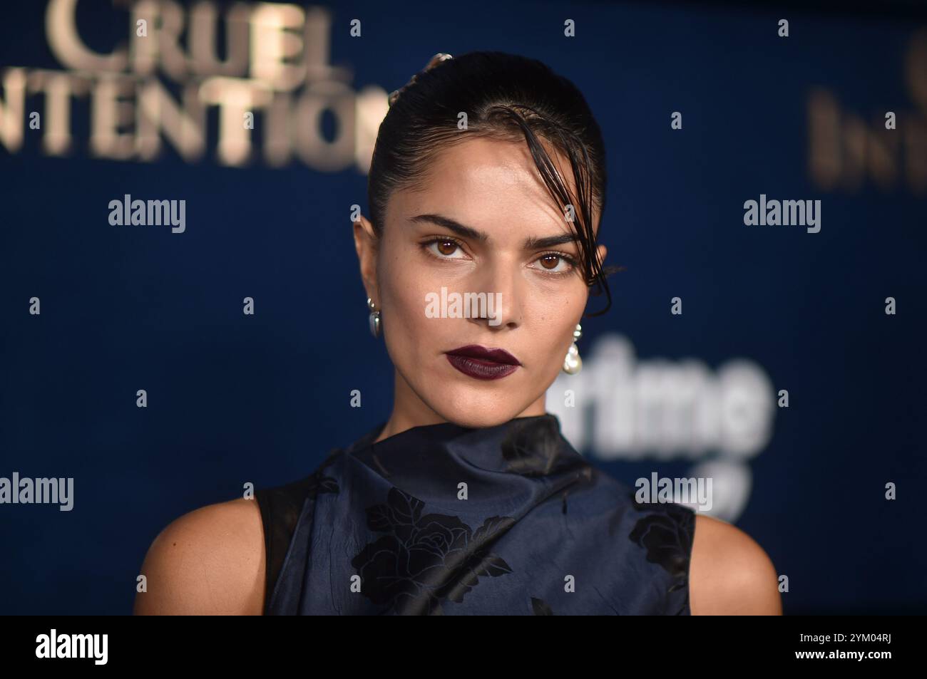 Sara Silva arrives at the premiere of "Cruel Intentions" on Tuesday ...