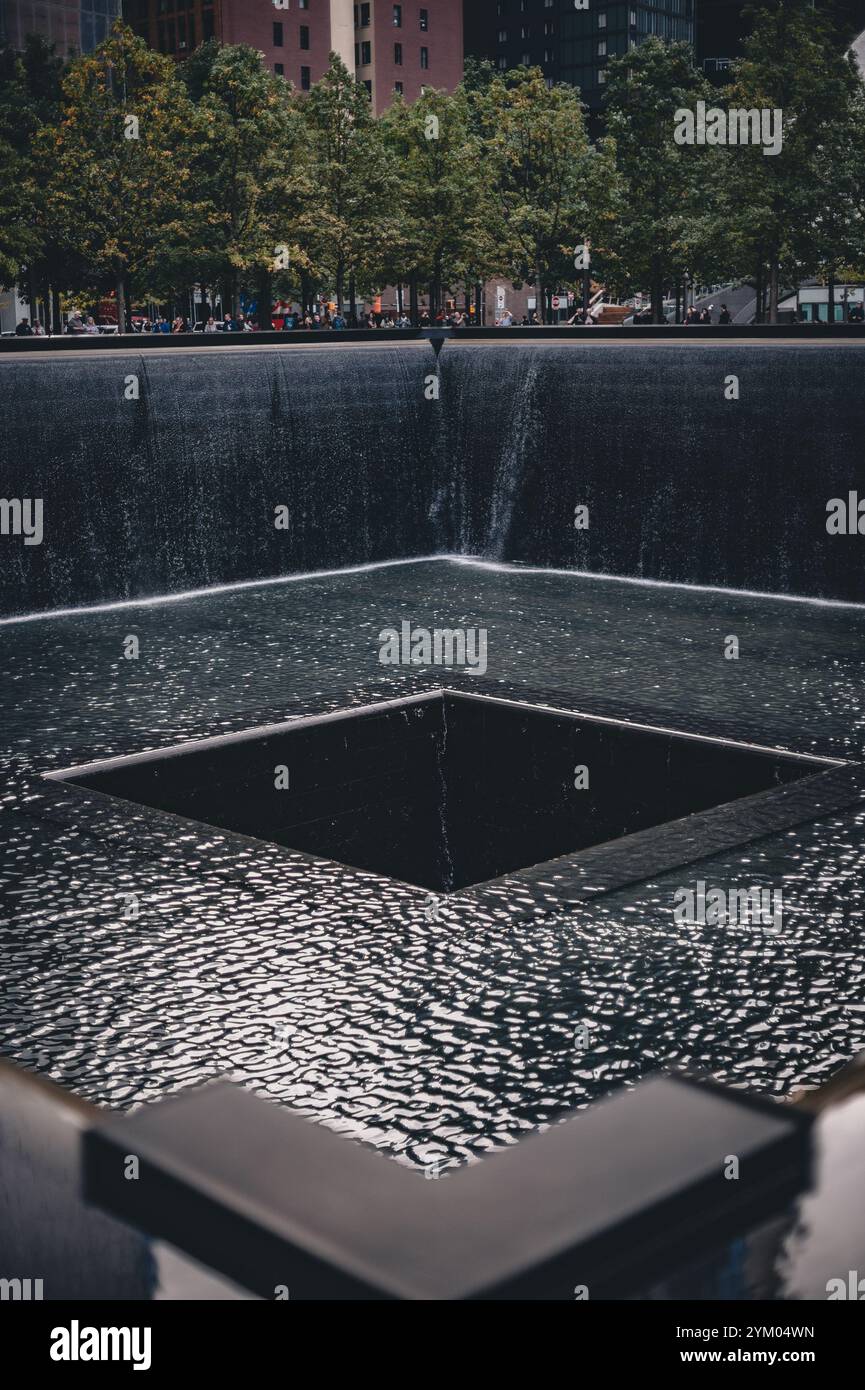 The infinity memorial pools at the 9/11 memorial at One World Trade ...