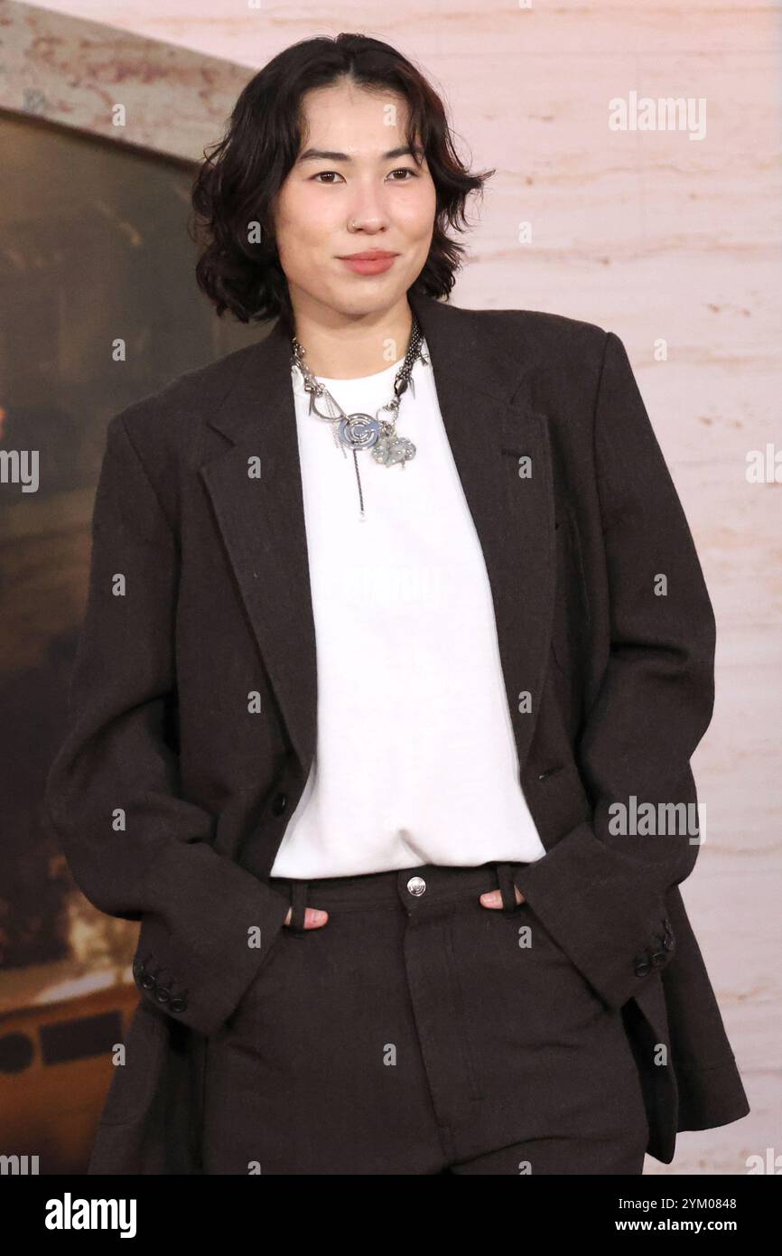 LOS ANGELES - NOV 18: Hina Sabatine at the Gladiator II Los Angeles ...